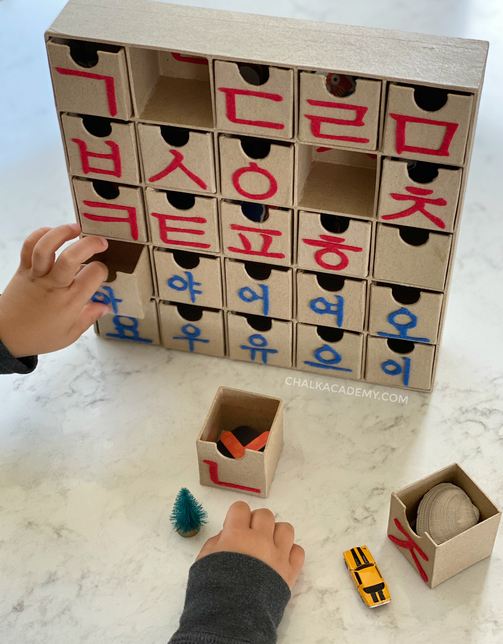 Korean Montessori Alphabet Phonics Boxes, Tactile Letters, Teaching Tips